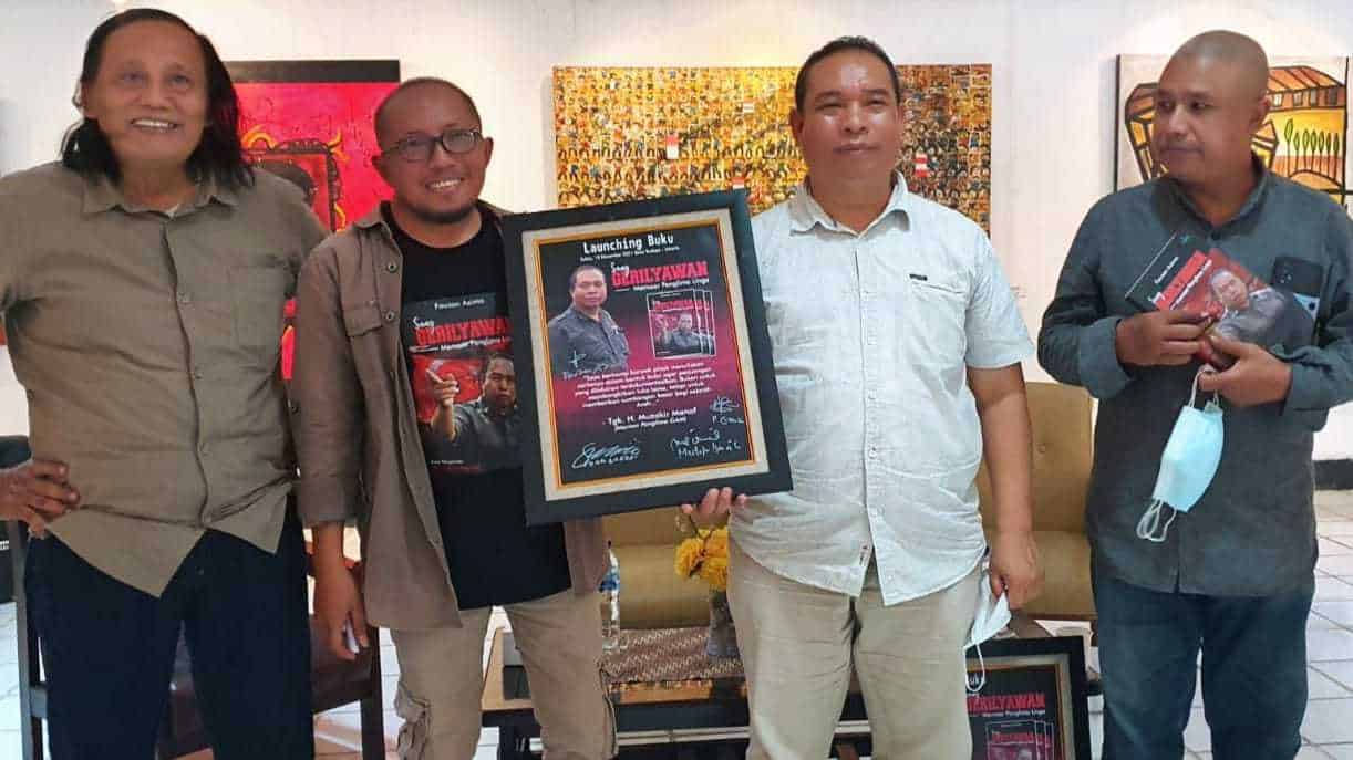 Pensus Gubernur Aceh, Fauzan Azima Luncurkan Buku "Sang Gerilyawan" di ...