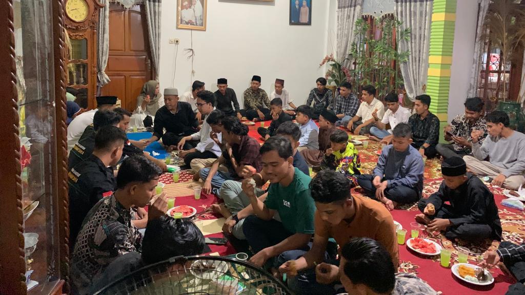 Hipelmabdya Gelar Buka Puasa dan Santunan Anak Yatim di Abdya - Nukilan