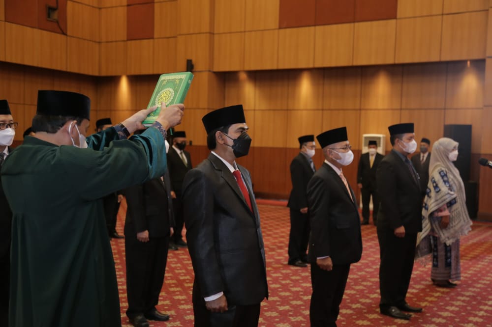 Prof Mujiburrahman Dilantik Jadi Rektor UIN Ar-Raniry - Nukilan