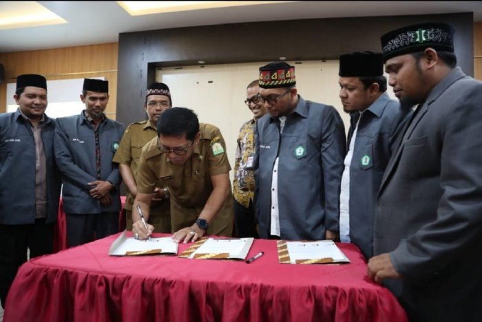Disdik, DSI dan DPP ISAD Aceh Tandatangani MoU Peningkatan Mutu Pendidikan Berbasis Syariat ...