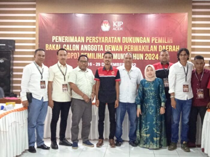 Zulfikar Yahjon Mendaftar DPD RI ke KIP Aceh - Nukilan