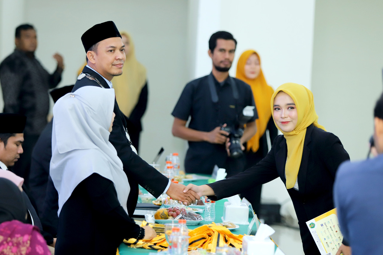 FEBI UIN Ar-Raniry Yudisium 212 Lulusan, Dekan Perkuat Kerja Sama untuk Peluang Kerja Alumni ...