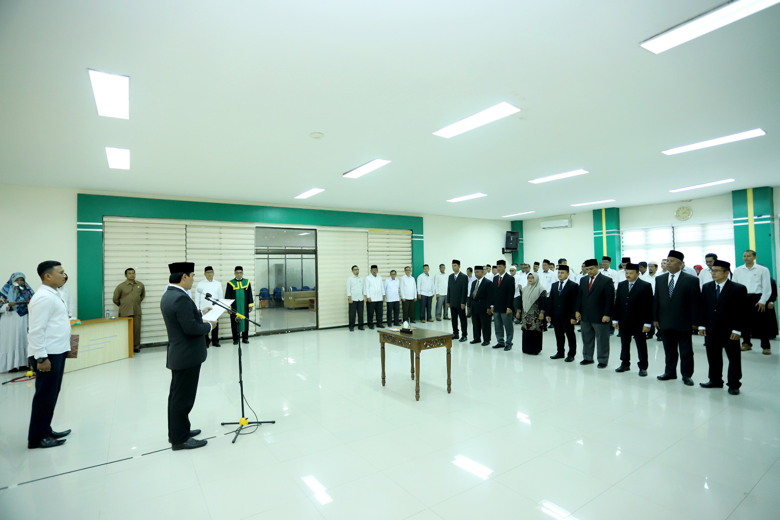 Rektor Mujiburrahman Lantik 9 Pejabat Di Lingkungan UIN Ar-Raniry - Nukilan