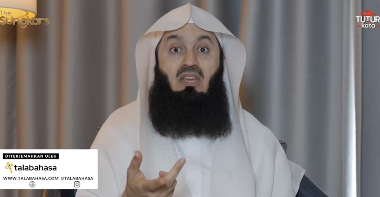 Ulama Ismail ibn Musa Menk : Cinta Sebelum Menikah itu Palsu - Nukilan