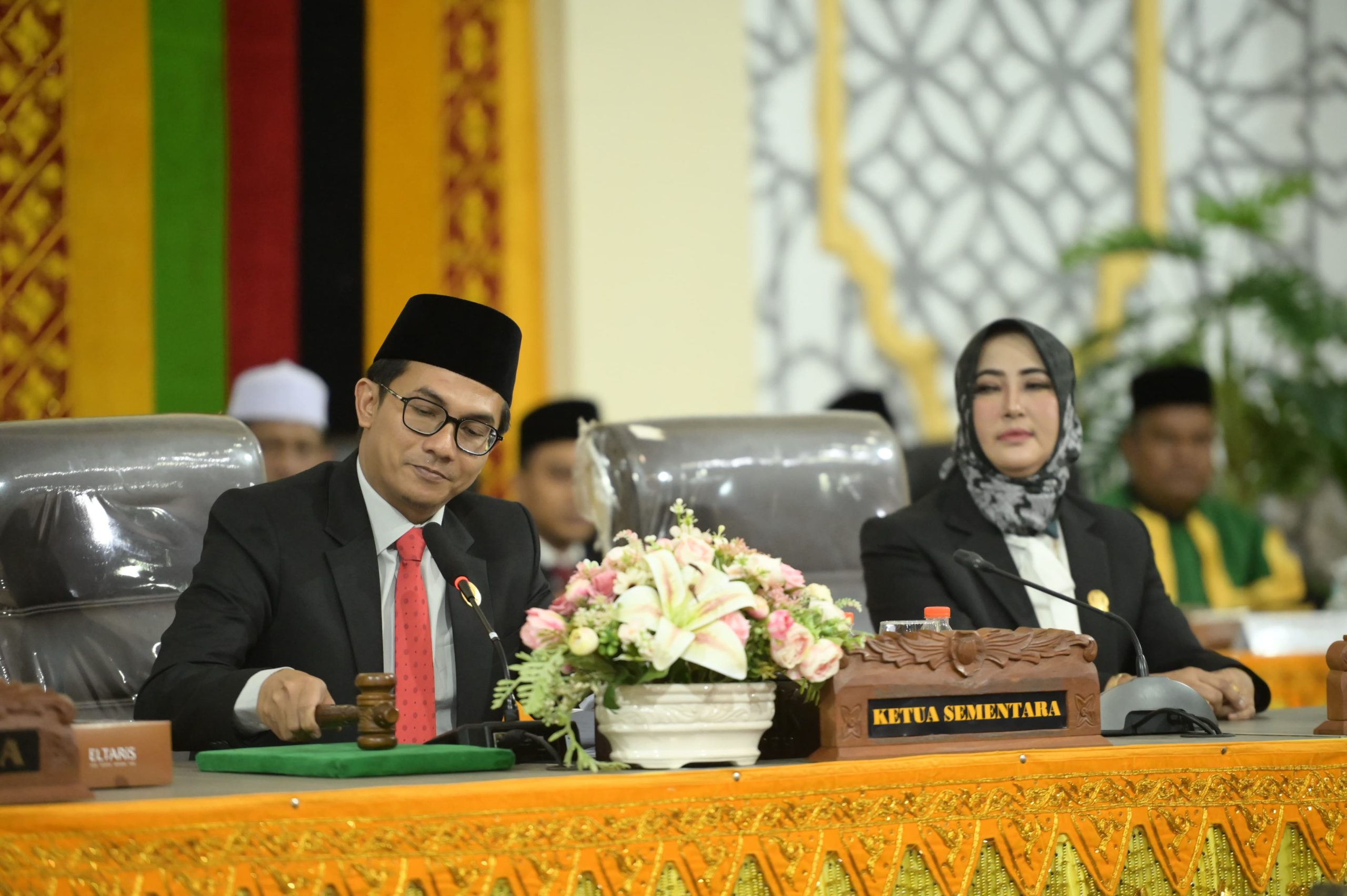 Irwansyah Jabat Ketua DPRK Banda Aceh Sementara - Nukilan