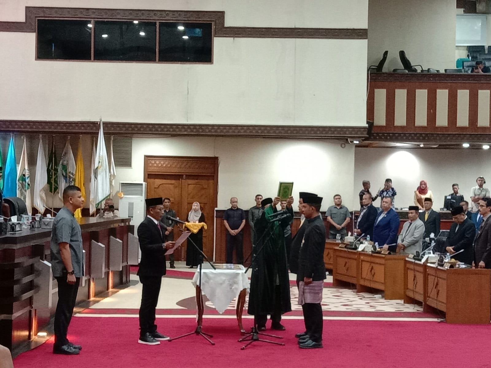 Iskandar dan Hadi Surya Gantikan Anggota DPRA yang Maju Pilkada - Nukilan