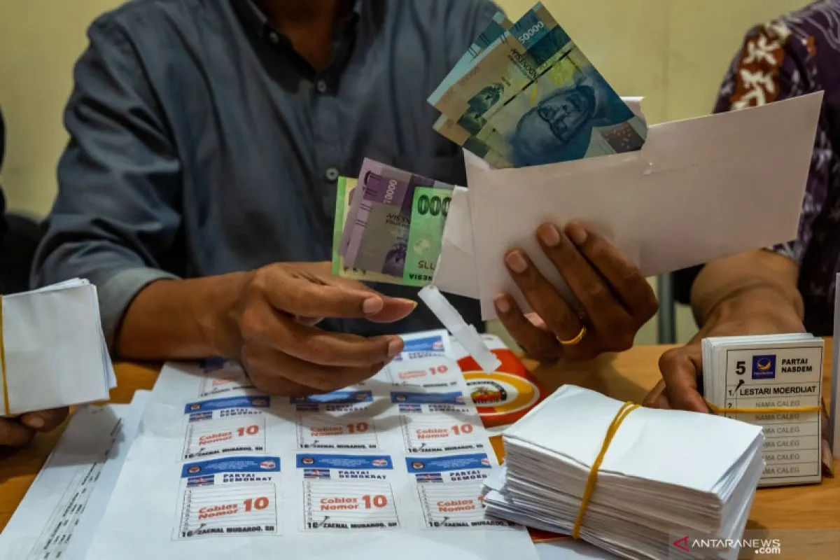 Pilkada dan Politik Uang yang Tak Pernah Usang - Nukilan