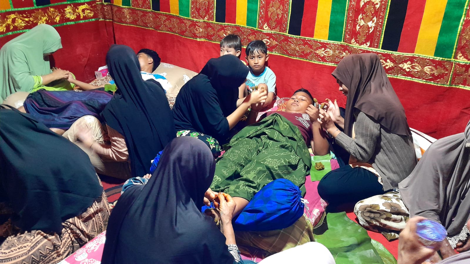 Berngi Mekacar: Tradisi Malam Inai Khas Masyarakat Kluet yang Sarat ...